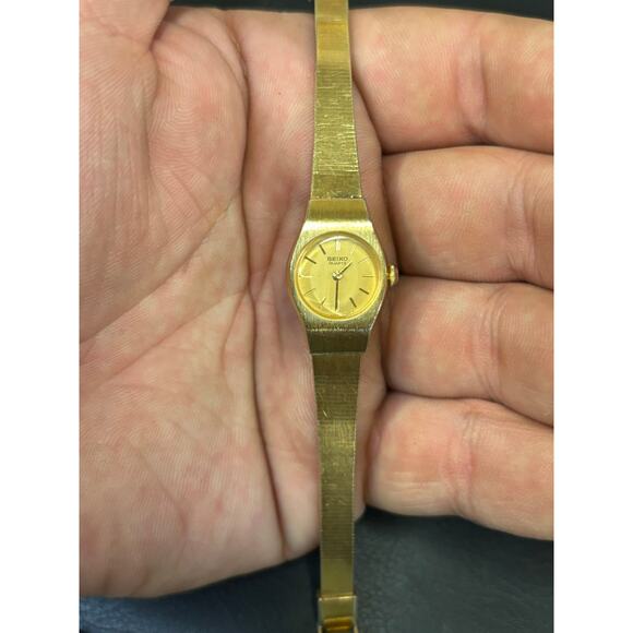 Seiko | Accessories | Vintage Seiko 5420029 Gold Tone Womens Watch New Battery | Poshmark